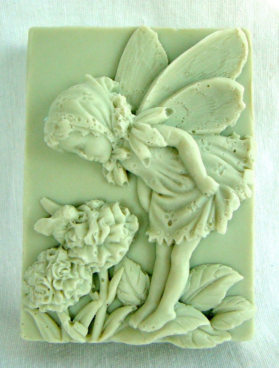 Handmade Honeysuckle Natural Goats Milk Soap-3.9oz on Luulla